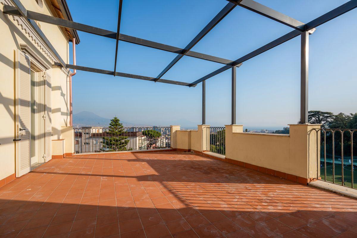 Appartamento in vendita a Napoli