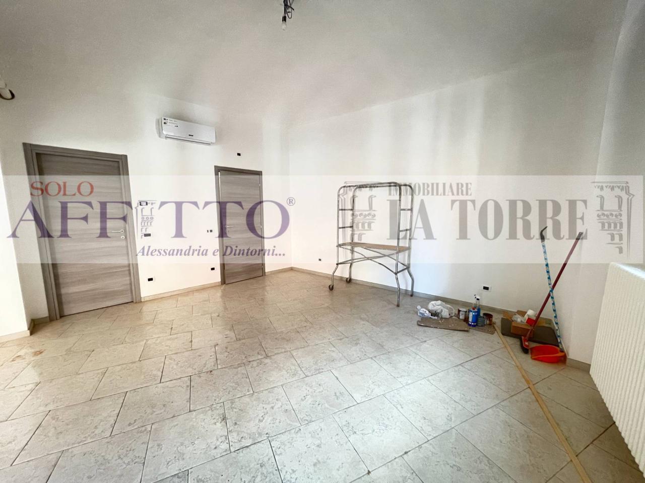 Negozio in affitto a Alessandria