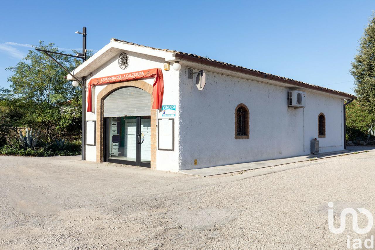 Negozio in vendita a Magliano Di Tenna