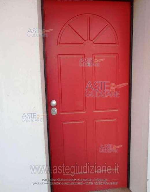 Appartamento in vendita a Borgolavezzaro