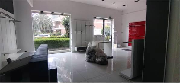 Negozio in affitto a Siracusa