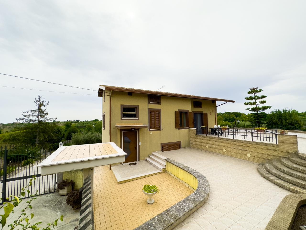 Villa in vendita a Ortona