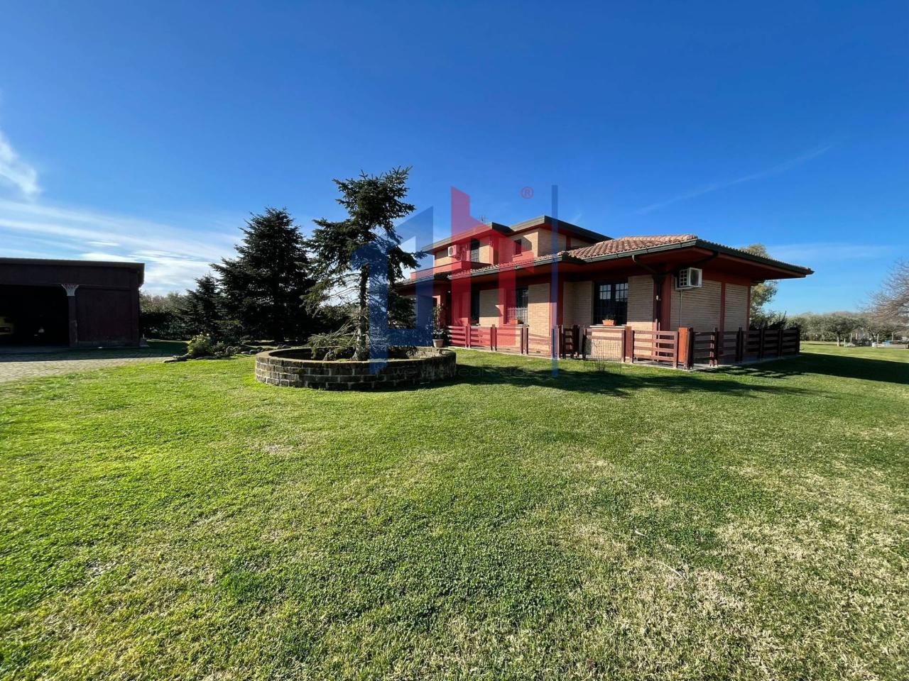 Villa in vendita a Pomezia