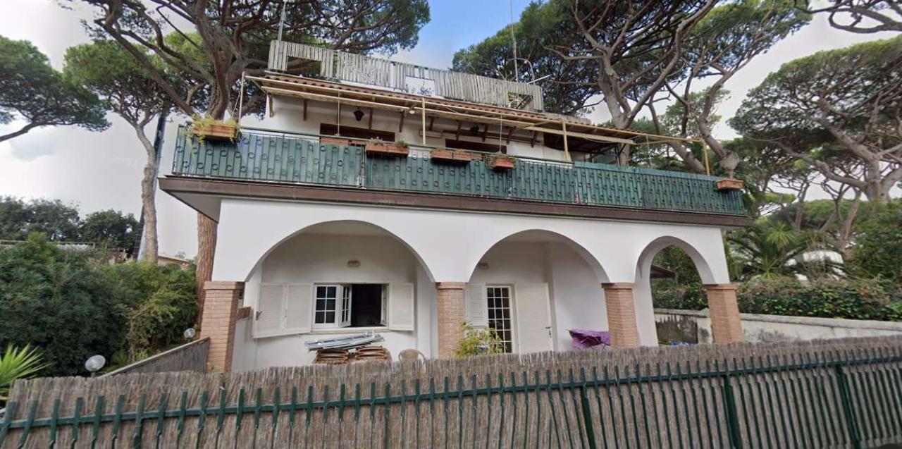 Villa in vendita a Fiumicino
