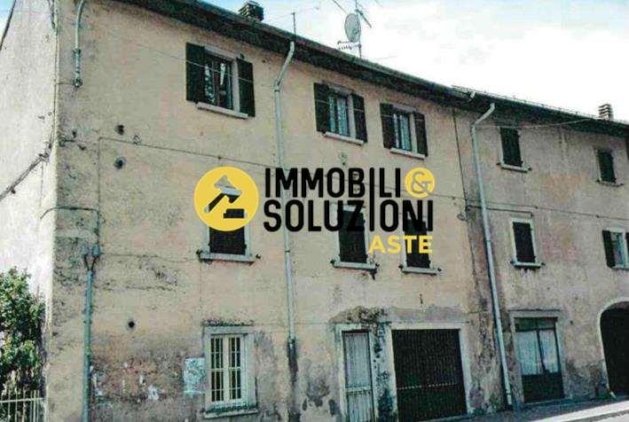 Appartamento in vendita a Saltrio