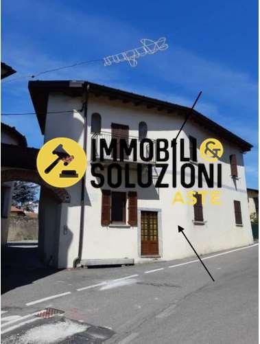 Villa in vendita a Galliate Lombardo
