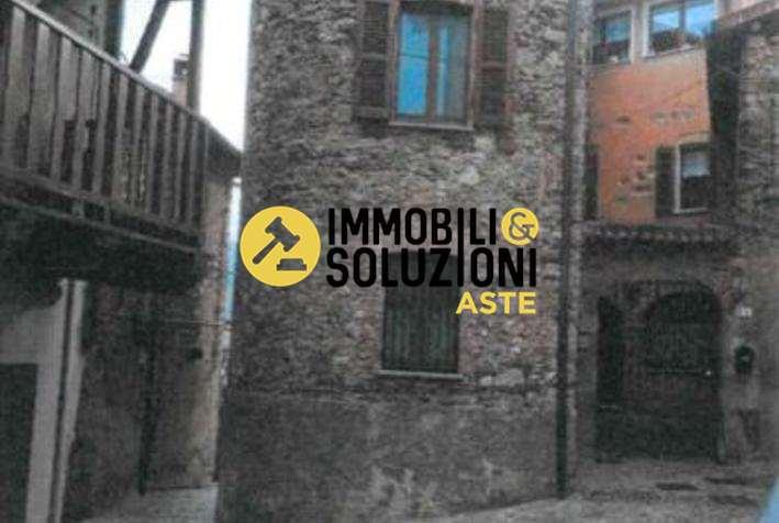 Appartamento in vendita a Cadegliano Viconago