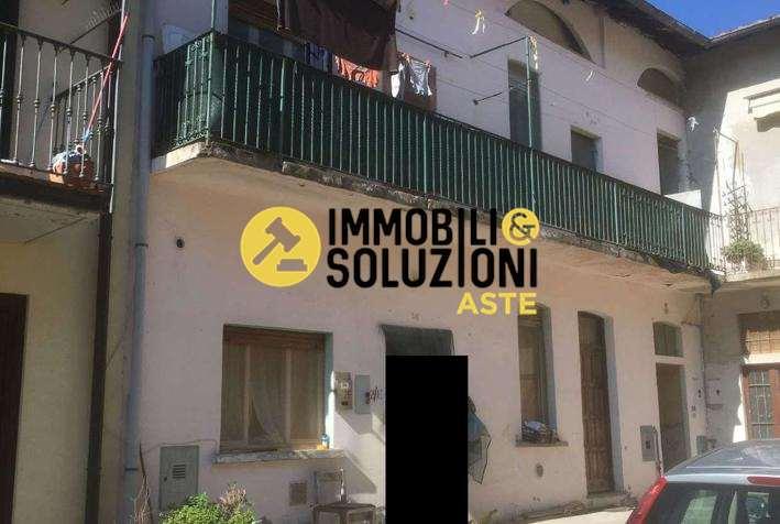 Porzione di casa in vendita a Ternate