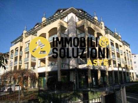 Negozio in vendita a Malnate