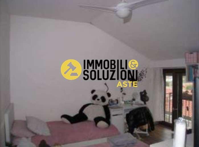 Appartamento in vendita a Castronno