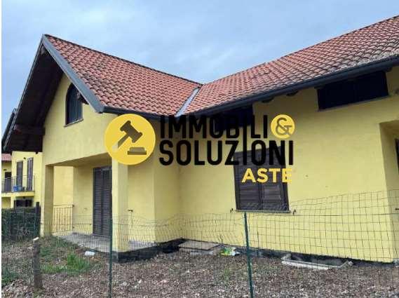 Villa a schiera in vendita a Cadrezzate con Osmate
