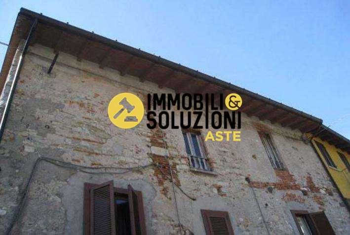 Appartamento in vendita a Gavirate