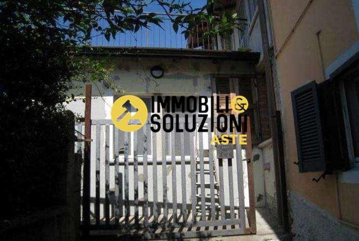 Appartamento in vendita a Gavirate