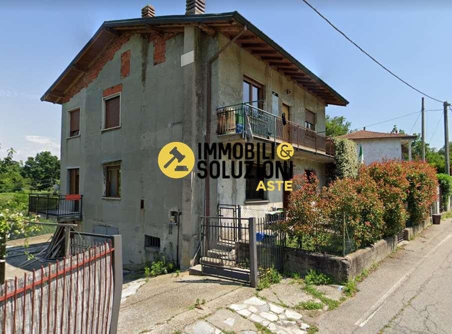 Appartamento in vendita a Travedona Monate