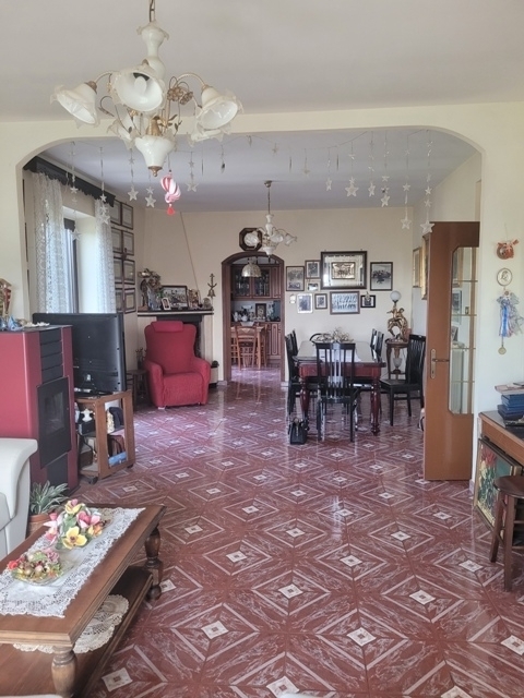 Villa bifamiliare in Via Roma, Montelibretti