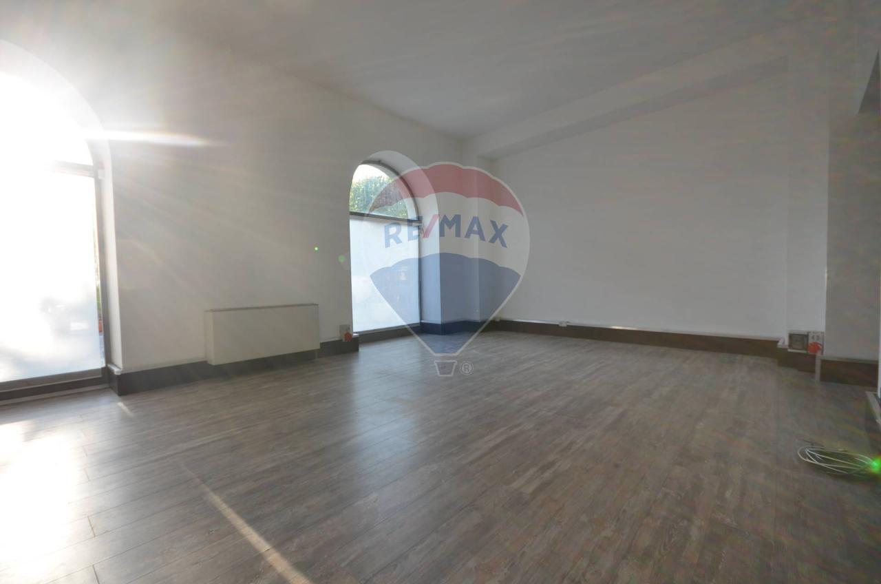 Negozio in vendita a Canonica D'Adda