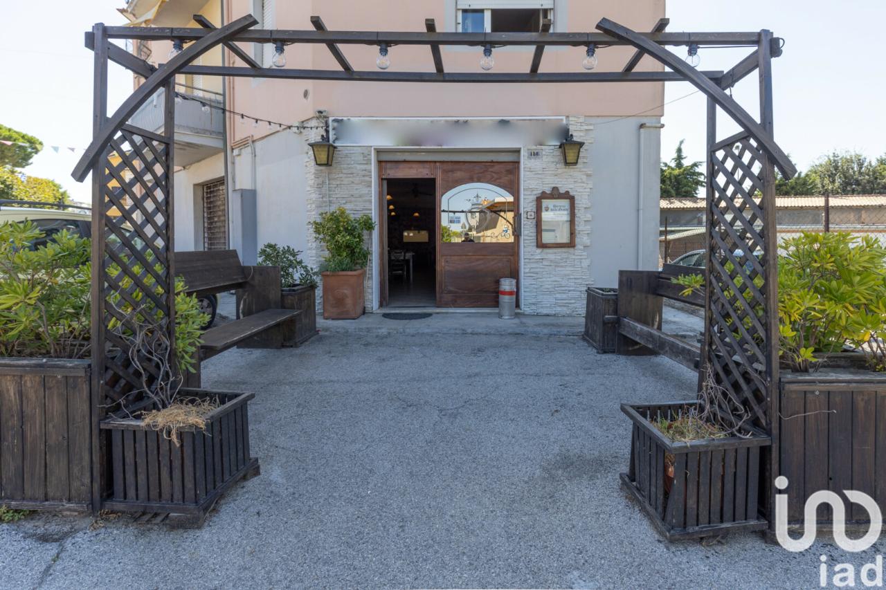 Negozio in vendita a Loreto