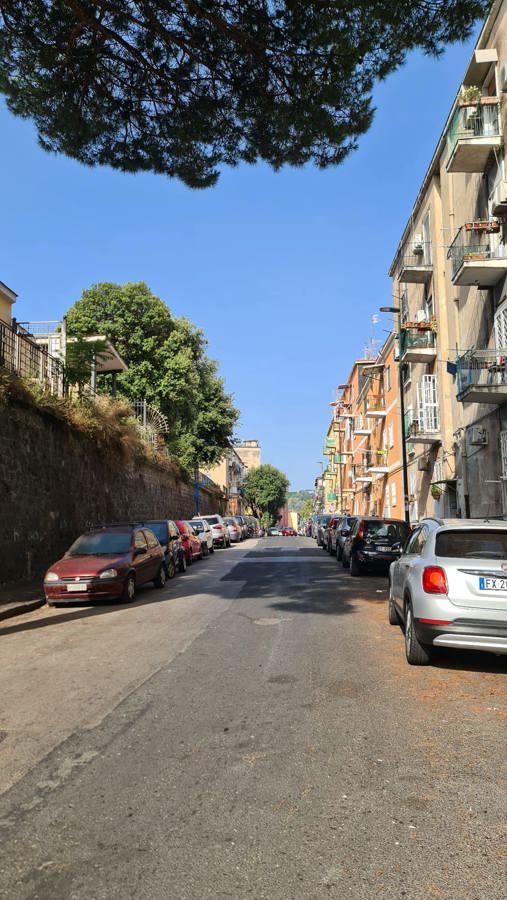 Appartamento in vendita a Napoli