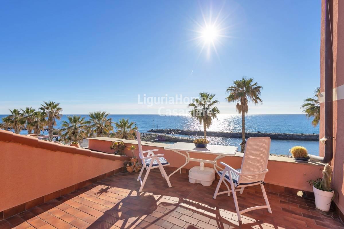 Appartamento in vendita a Riva Ligure