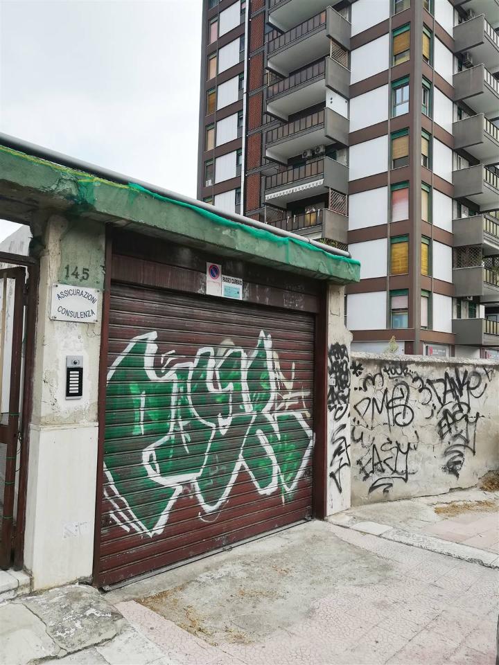 Magazzino in vendita a Bari