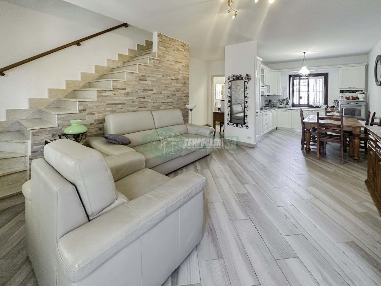 Villa a schiera in vendita a Anguillara Sabazia