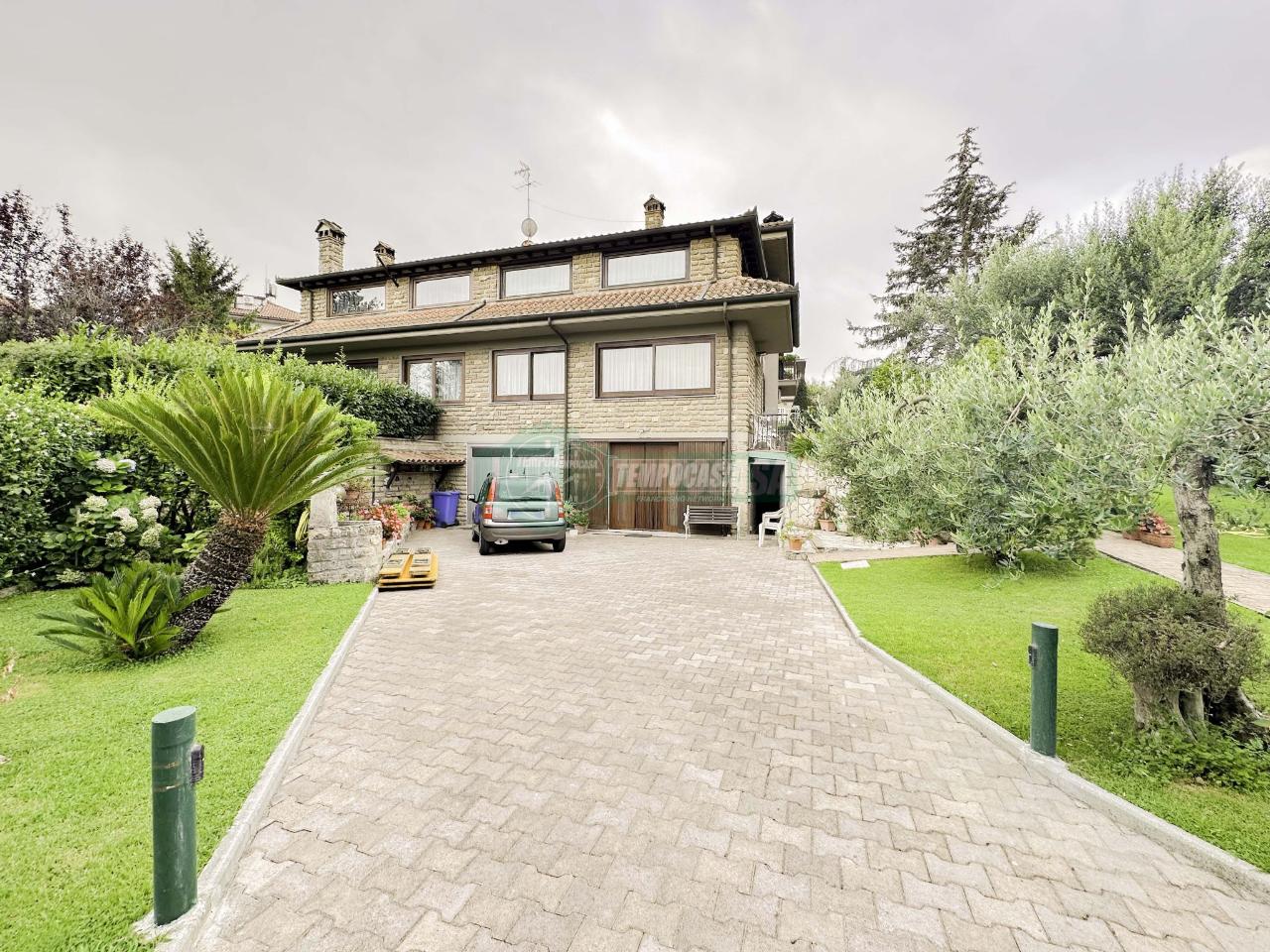 Villa a schiera in vendita a Anguillara Sabazia