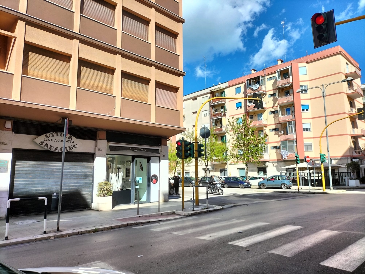 Negozio in affitto a Bari