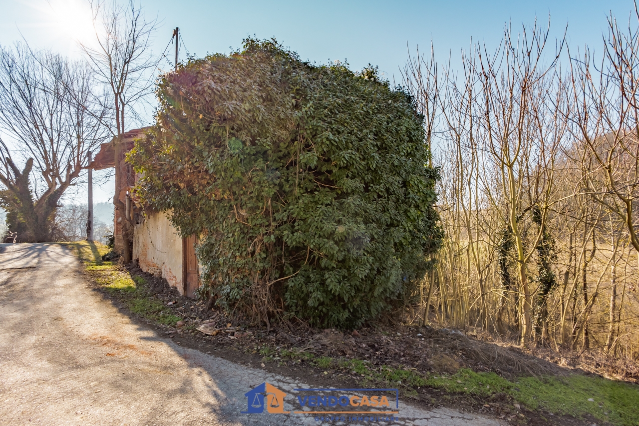 Rustico in vendita a Dogliani