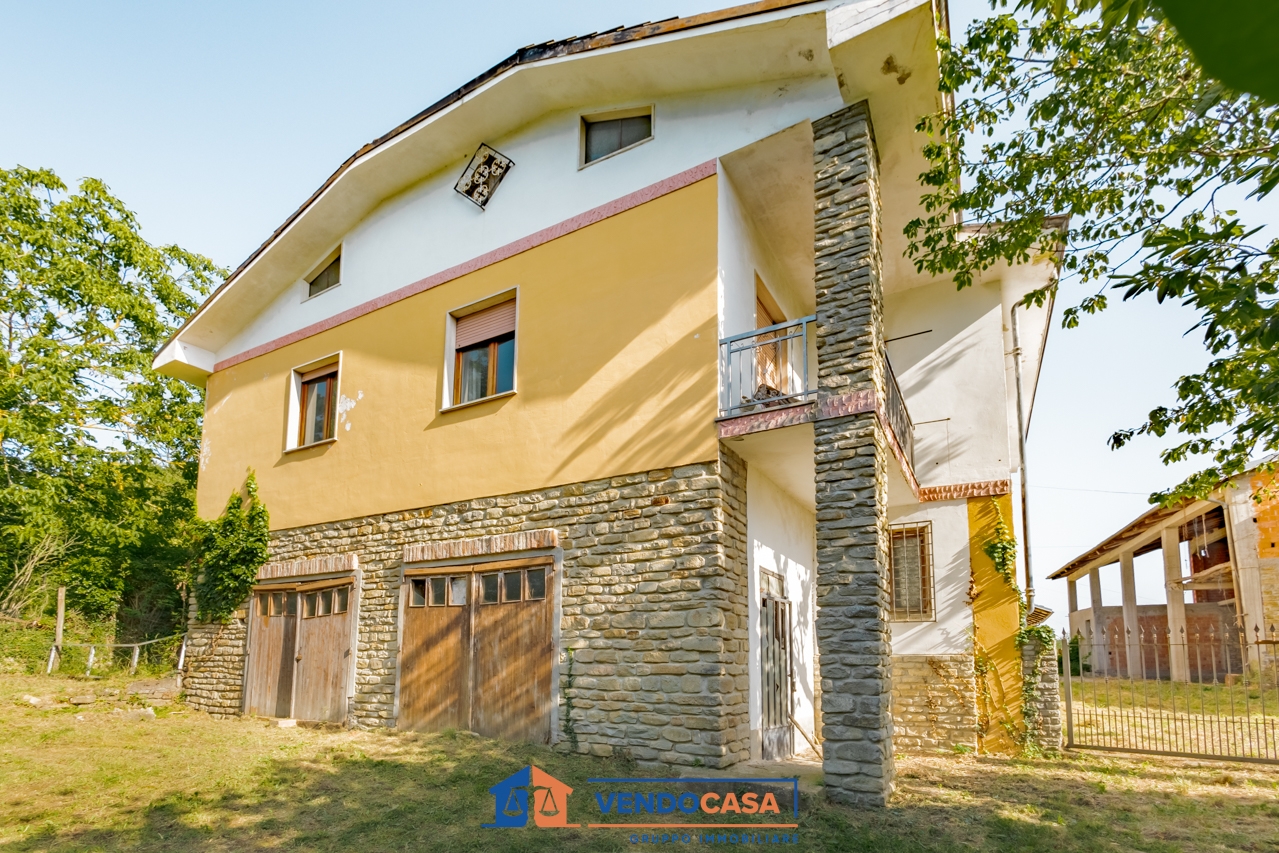 Casa indipendente in vendita a Murazzano