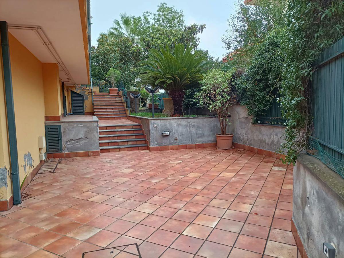 Villa in vendita a Aci Catena