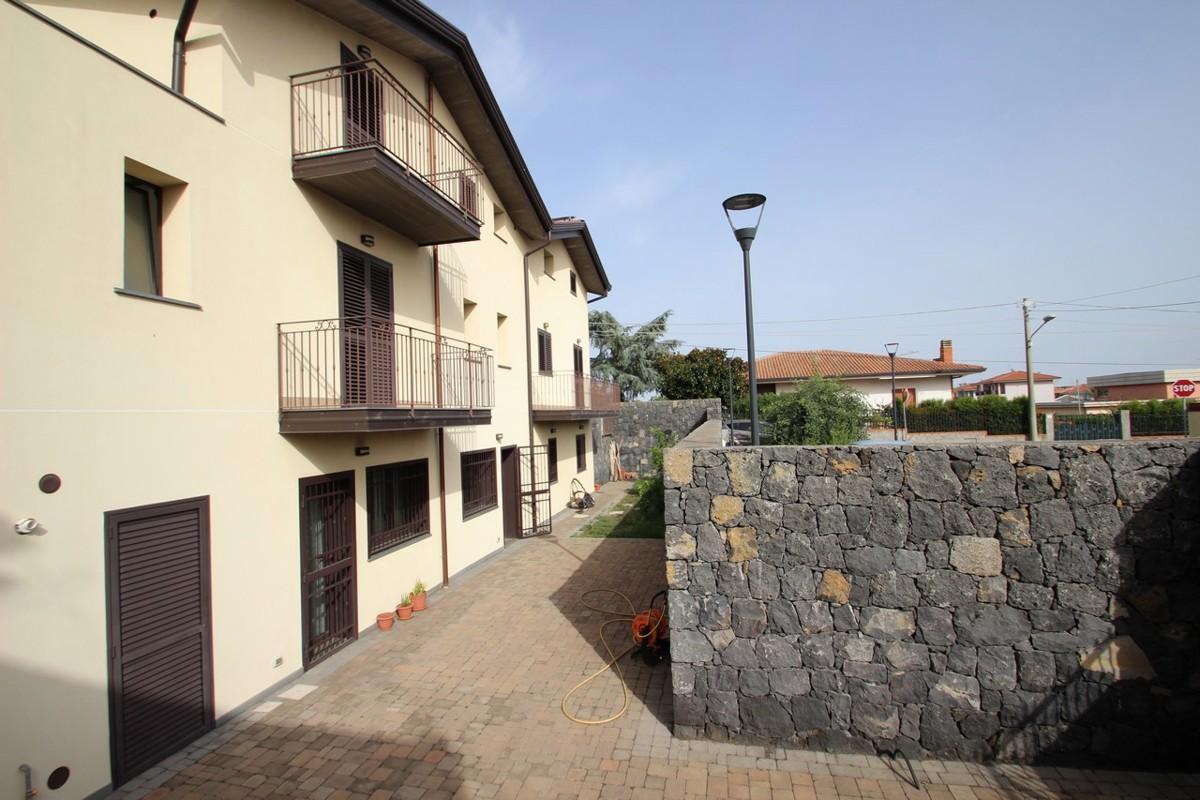 Villa in vendita a San Giovanni La Punta Foto-2