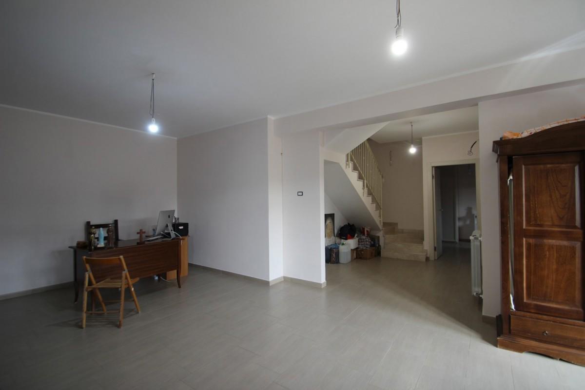 Villa in vendita a San Giovanni La Punta Foto-6