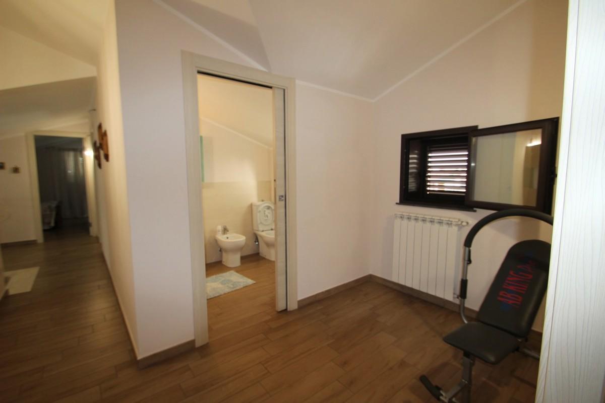 Villa in vendita a San Giovanni La Punta Foto-35