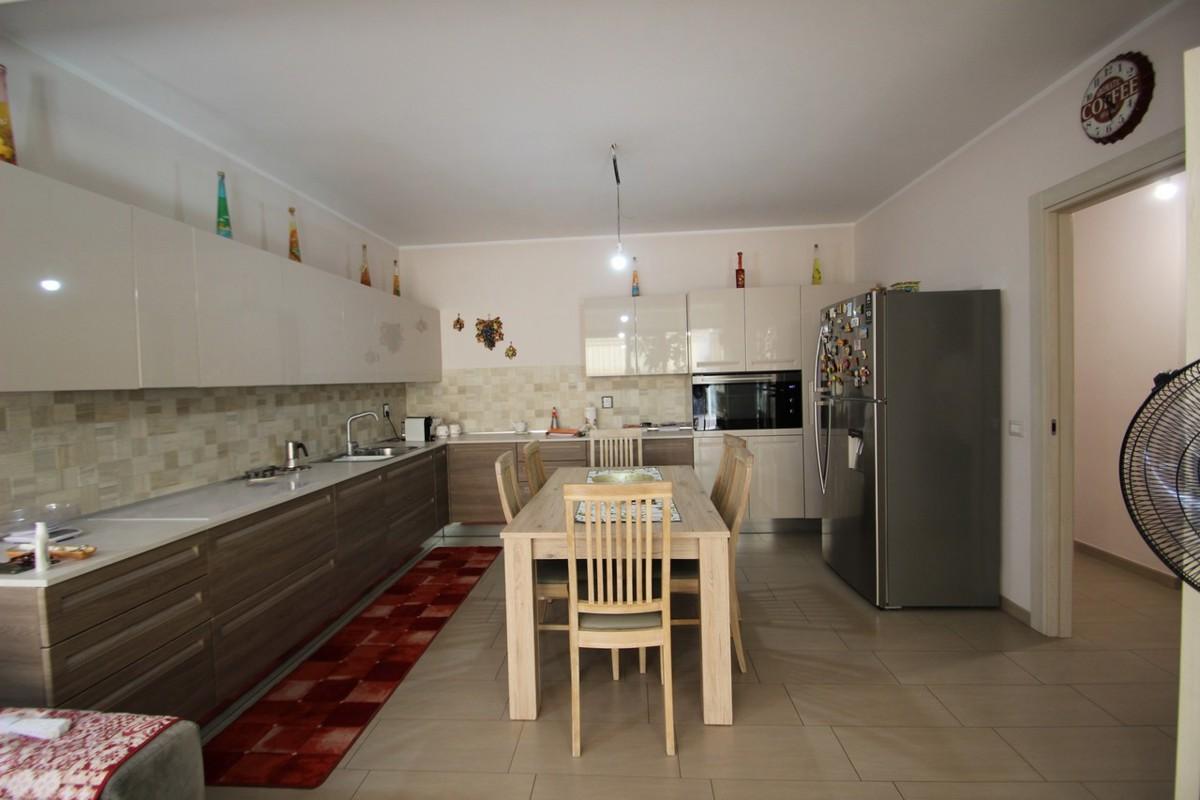 Villa in vendita a San Giovanni La Punta Foto-24