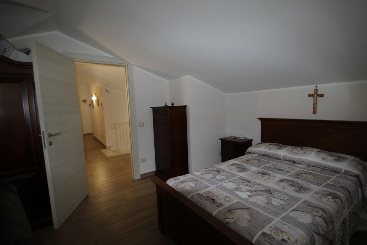 Villa in vendita a San Giovanni La Punta Foto-31