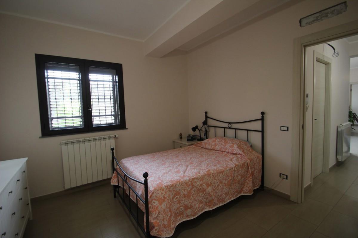 Villa in vendita a San Giovanni La Punta Foto-12