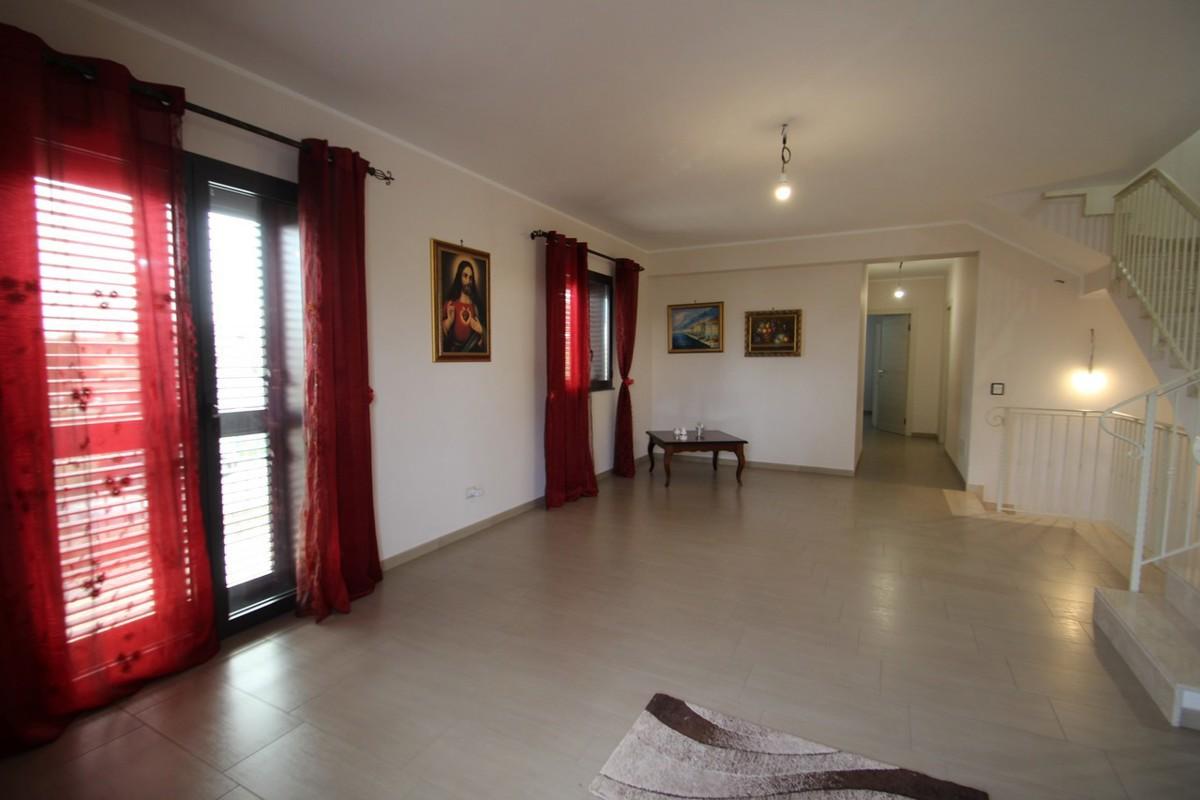 Villa in vendita a San Giovanni La Punta Foto-18