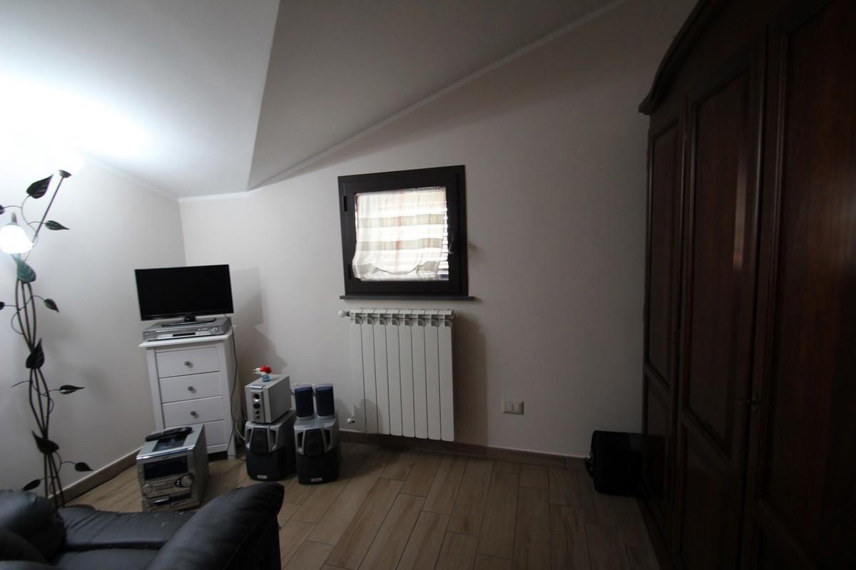 Villa in vendita a San Giovanni La Punta Foto-30