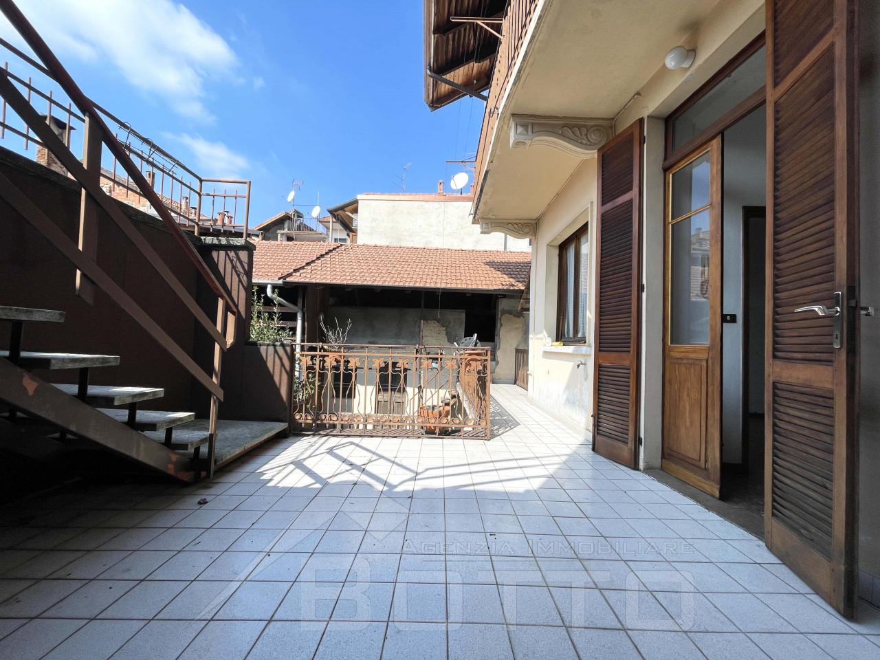 Casa indipendente in vendita a Borgomanero