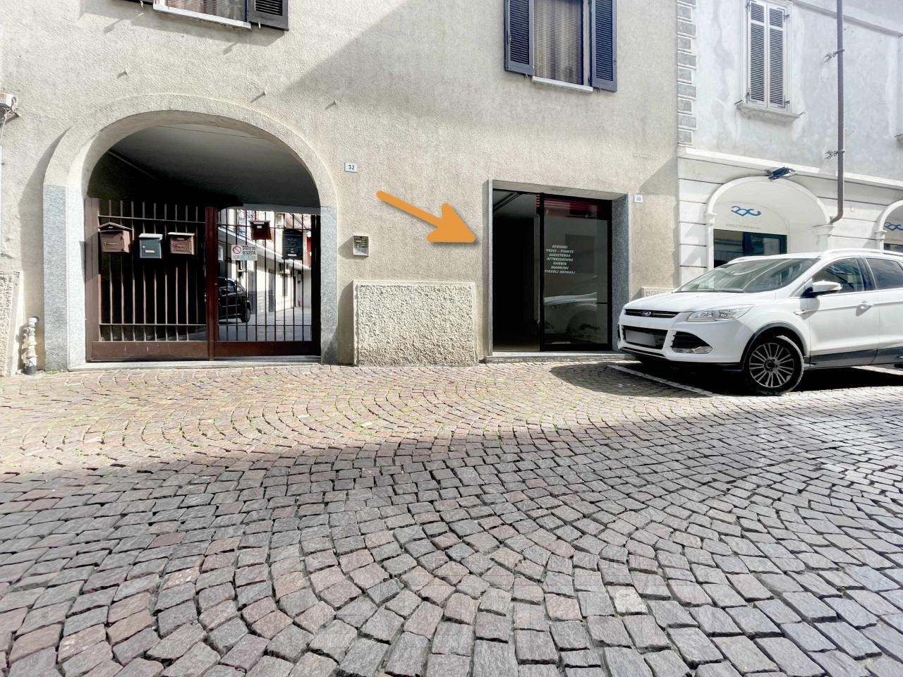 Negozio in vendita a Borgomanero