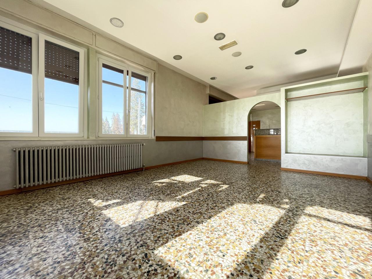 Casa indipendente in vendita a Momo