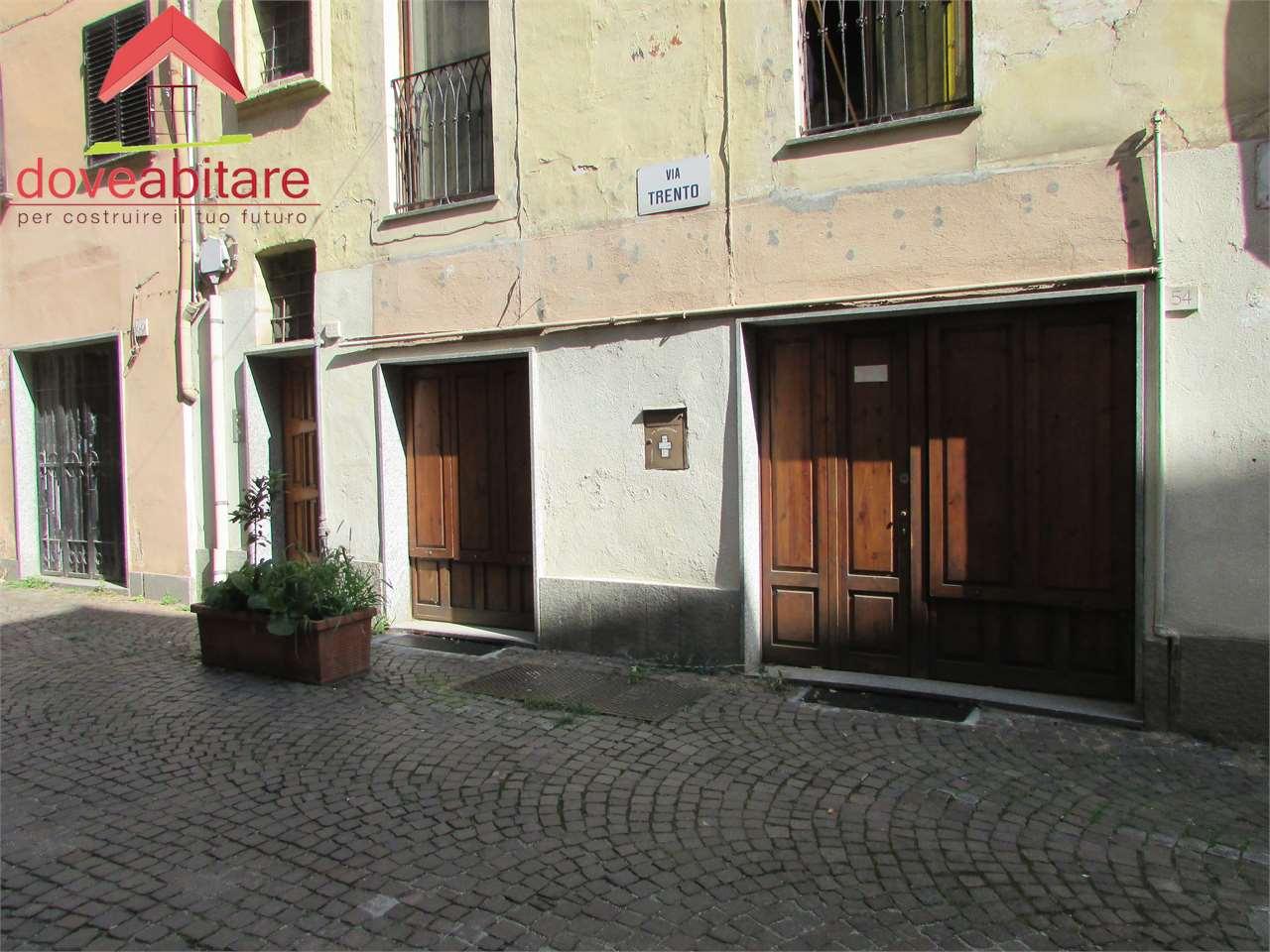 Negozio in vendita a Pinerolo