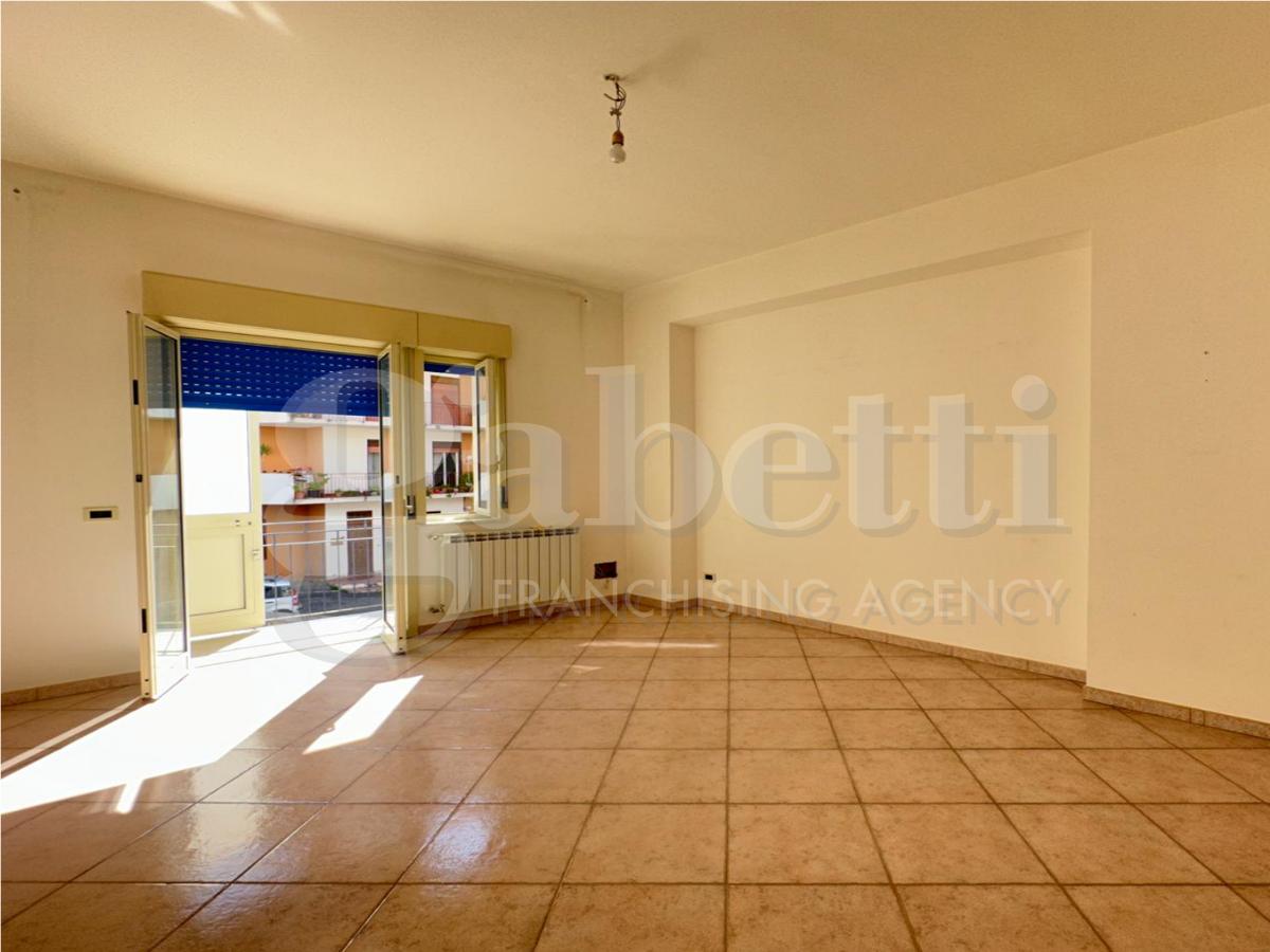 Quadrilocale in Via Crispi 39, Patti