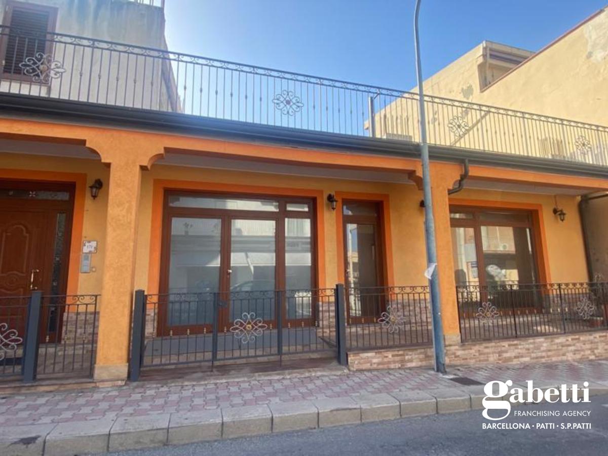 Negozio in affitto a Patti