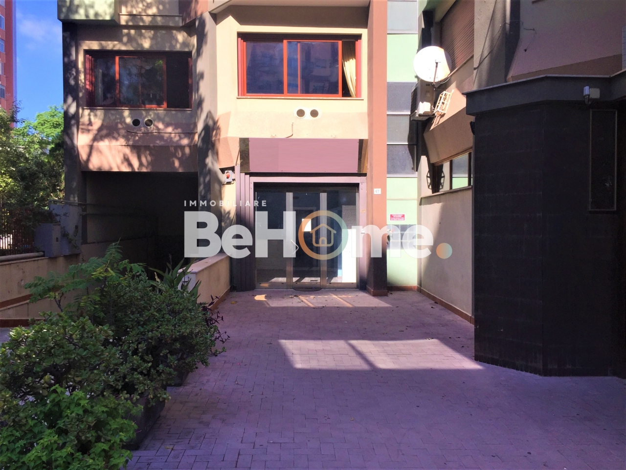 Negozio in affitto a Palermo