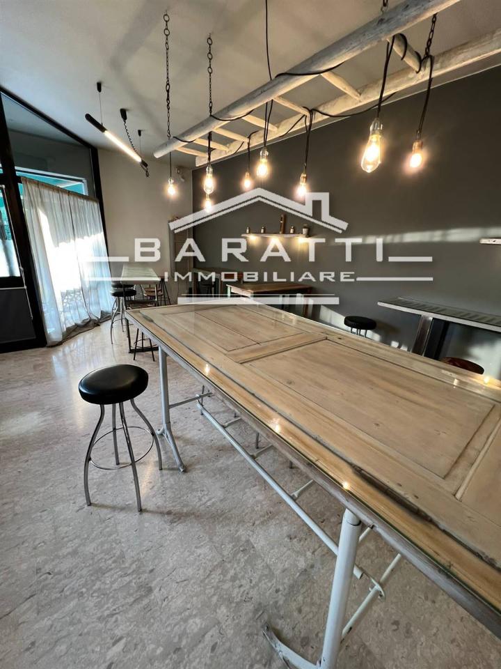 Negozio in vendita a Guastalla