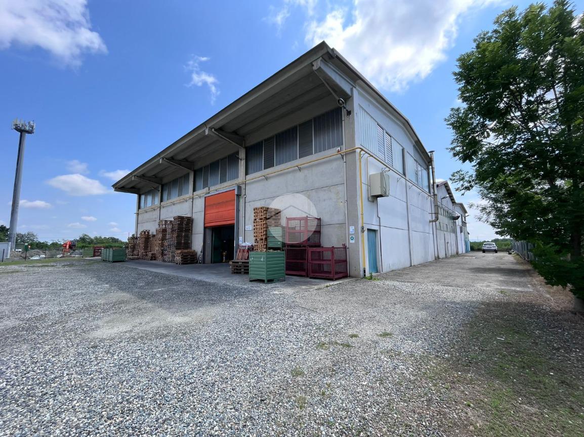 Capannone in vendita a San Gillio