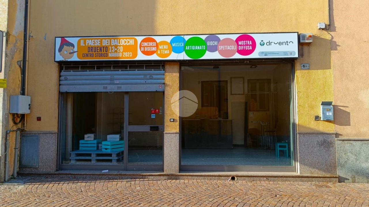 Negozio in affitto a Druento