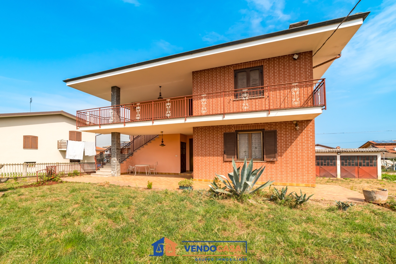 Villa bifamiliare in vendita a Marene