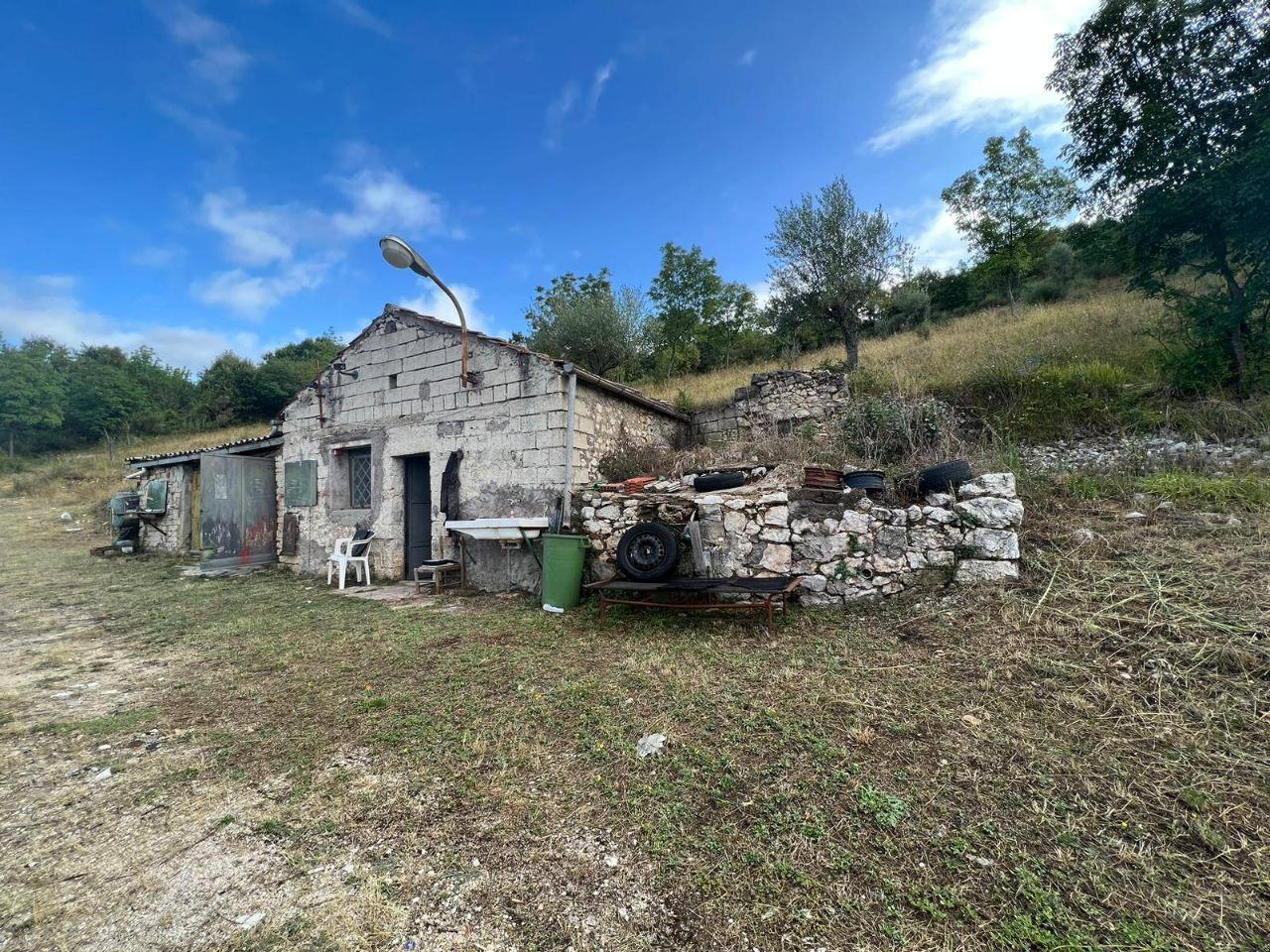 Rustico in vendita a Torre Cajetani